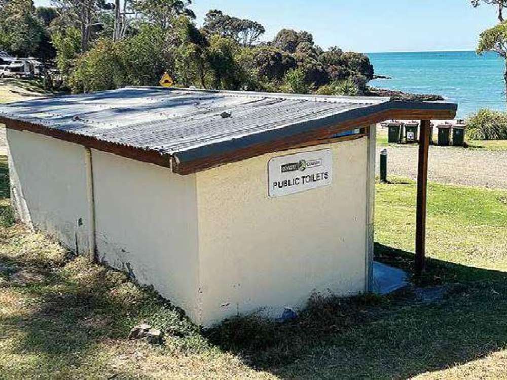 Eastmans Beach Public Toilet Renewal